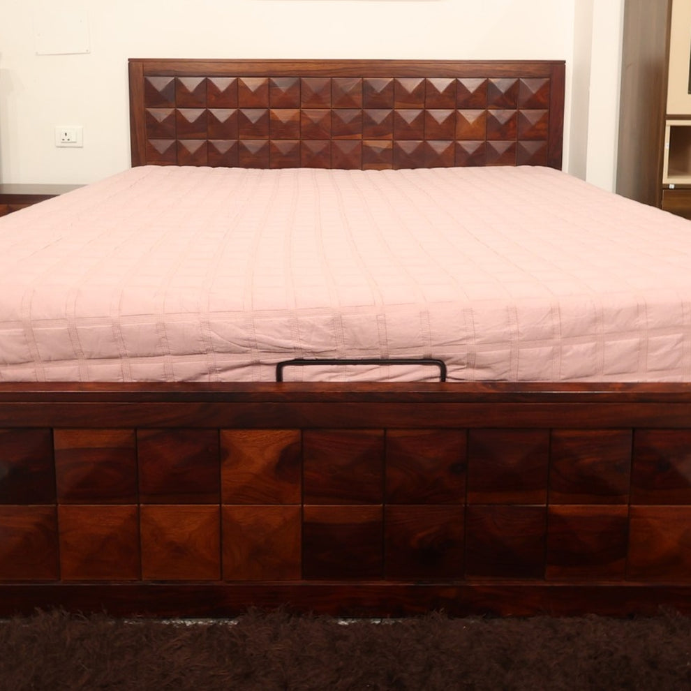 Ananta Bed – Lumber Strada